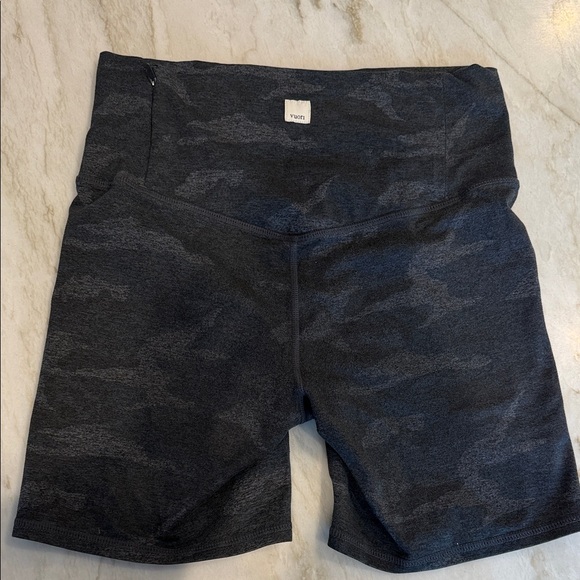 Vuori | Shorts | Vuori Dark Camo Bike Shorts | Poshmark